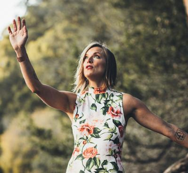 Heather Christie Patreon Statistics - $19 Monthly Earnings & 13 Members ...